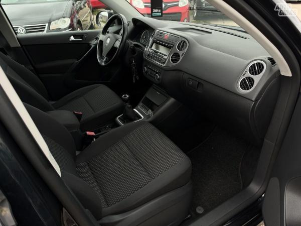 Black Volkswagen Tiguan 2010 in Utena, with an engine capacity of 1.40 L and mileage of 230 thousand km for 4650 €, photo 10 on AUTOMOTO.COM.LV
