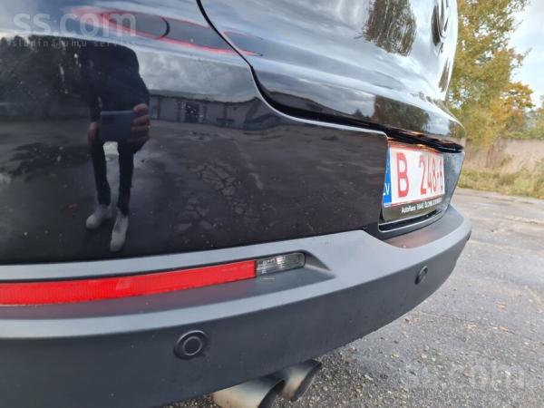 Black Volkswagen Tiguan 2011 in Ogre, with an engine capacity of 1.40 L and mileage of 0 thousand km for 6770 €, photo 11 on AUTOMOTO.COM.LV
