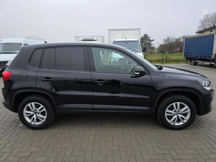 Melns Volkswagen Tiguan 2011 Tauragė, ar dzinēja tilpumu 1.39 L un nobraukumu 189 tūkst. km par 6150 €, foto 6 vietnē AUTOMOTO.COM.LV