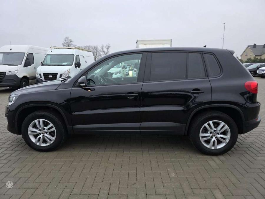 Melns Volkswagen Tiguan 2011 Tauragė, ar dzinēja tilpumu 1.39 L un nobraukumu 189 tūkst. km par 6150 €, foto 7 vietnē AUTOMOTO.COM.LV