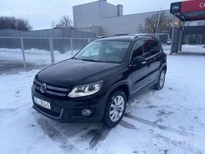 Melns Volkswagen Tiguan 2011 Daugavpils, ar dzinēja tilpumu 2.00 L un nobraukumu 213 tūkst. km par 9590 €, foto  vietnē AUTOMOTO.COM.LV