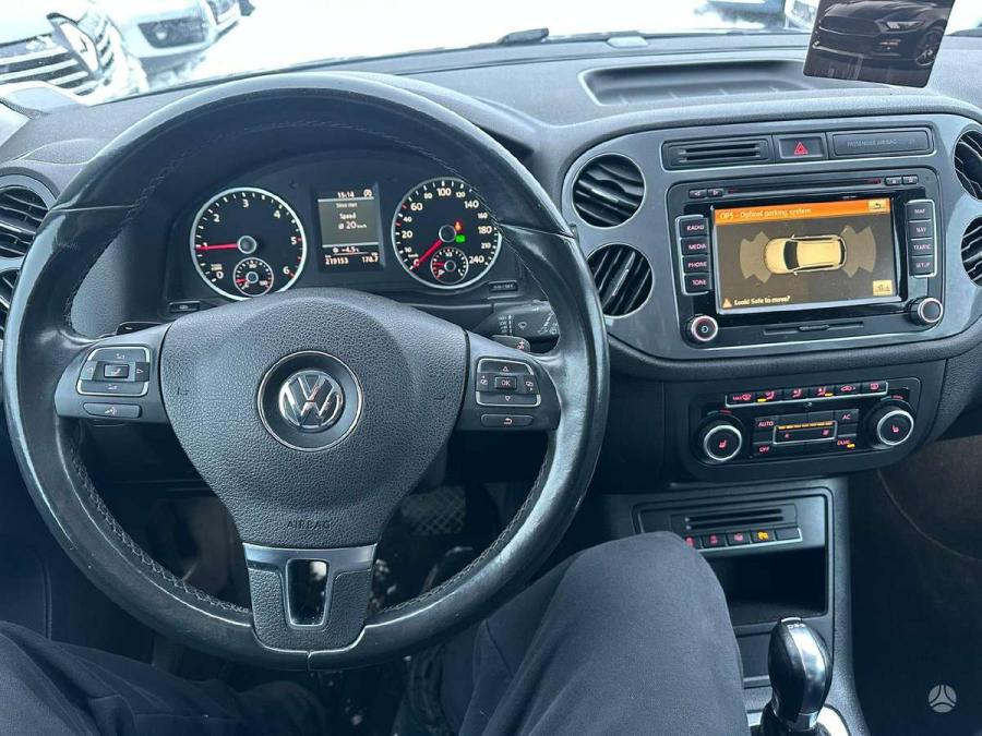 Melns Volkswagen Tiguan 2011 Kauņa, ar dzinēja tilpumu 1.97 L un nobraukumu 219 tūkst. km par 8850 €, foto 16 vietnē AUTOMOTO.COM.LV