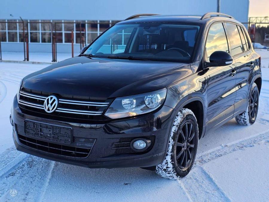 Melns Volkswagen Tiguan 2011 Rokiškis, ar dzinēja tilpumu 1.97 L un nobraukumu 286 tūkst. km par 6550 €, foto 2 vietnē AUTOMOTO.COM.LV