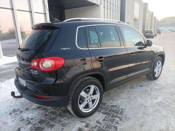 Melns Volkswagen Tiguan 2011 Viļņa, ar dzinēja tilpumu 1.97 L un nobraukumu 280 tūkst. km par 6950 €, foto 8 vietnē AUTOMOTO.COM.LV