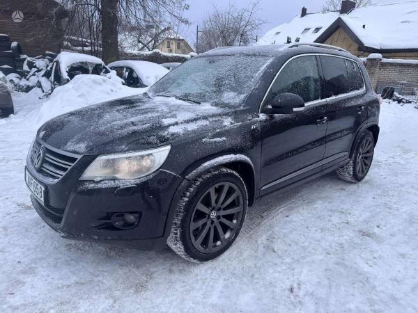 Melns Volkswagen Tiguan 2011 Kauņa, ar dzinēja tilpumu 1.97 L un nobraukumu 280 tūkst. km par 4850 €, foto 1 vietnē AUTOMOTO.COM.LV