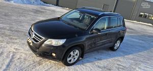 Black Volkswagen Tiguan 2011 in Kaunas, with an engine capacity of 2.00 L and mileage of 310 thousand km for 6850 €, photo 15 on AUTOMOTO.COM.LV