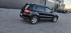 Black Volkswagen Tiguan 2011 in Kaunas, with an engine capacity of 2.00 L and mileage of 310 thousand km for 6650 €, photo 10 on AUTOMOTO.COM.LV