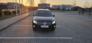 Black Volkswagen Tiguan 2011 in Kaunas, with an engine capacity of 2.00 L and mileage of 310 thousand km for 6650 €, photo 15 on AUTOMOTO.COM.LV
