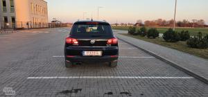 Black Volkswagen Tiguan 2011 in Kaunas, with an engine capacity of 2.00 L and mileage of 310 thousand km for 6650 €, photo 22 on AUTOMOTO.COM.LV