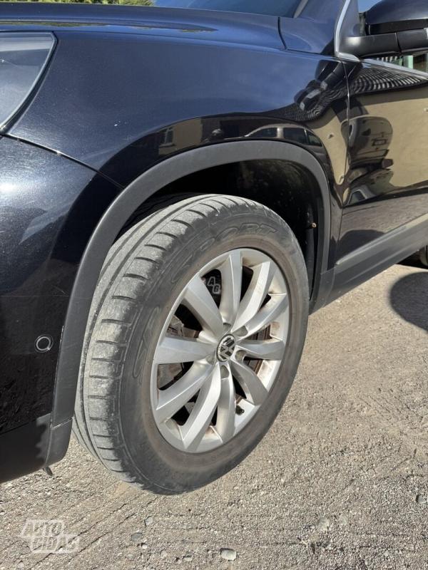 Melns Volkswagen Tiguan 2011 Kretinga, ar dzinēja tilpumu 2.00 L un nobraukumu 297 tūkst. km par 7000 €, foto 3 vietnē AUTOMOTO.COM.LV