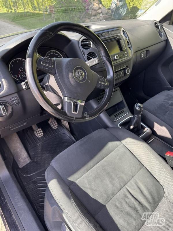 Melns Volkswagen Tiguan 2011 Kretinga, ar dzinēja tilpumu 2.00 L un nobraukumu 297 tūkst. km par 7000 €, foto 7 vietnē AUTOMOTO.COM.LV