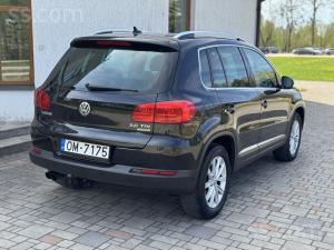 Melns Volkswagen Tiguan 2011 Jelgava, ar dzinēja tilpumu 2.00 L un nobraukumu 278 tūkst. km par 8900 €, foto 7 vietnē AUTOMOTO.COM.LV