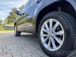 Melns Volkswagen Tiguan 2011 Jelgava, ar dzinēja tilpumu 2.00 L un nobraukumu 278 tūkst. km par 8900 €, foto 8 vietnē AUTOMOTO.COM.LV