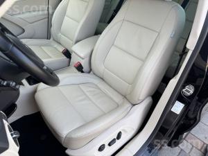 Melns Volkswagen Tiguan 2011 Jelgava, ar dzinēja tilpumu 2.00 L un nobraukumu 278 tūkst. km par 8900 €, foto 12 vietnē AUTOMOTO.COM.LV