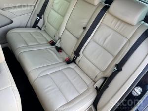 Melns Volkswagen Tiguan 2011 Jelgava, ar dzinēja tilpumu 2.00 L un nobraukumu 278 tūkst. km par 8900 €, foto 19 vietnē AUTOMOTO.COM.LV