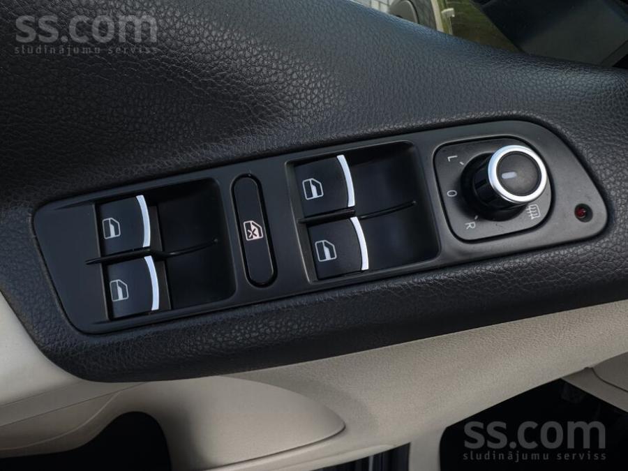 Melns Volkswagen Tiguan 2011 Jelgava, ar dzinēja tilpumu 2.00 L un nobraukumu 278 tūkst. km par 8900 €, foto 22 vietnē AUTOMOTO.COM.LV