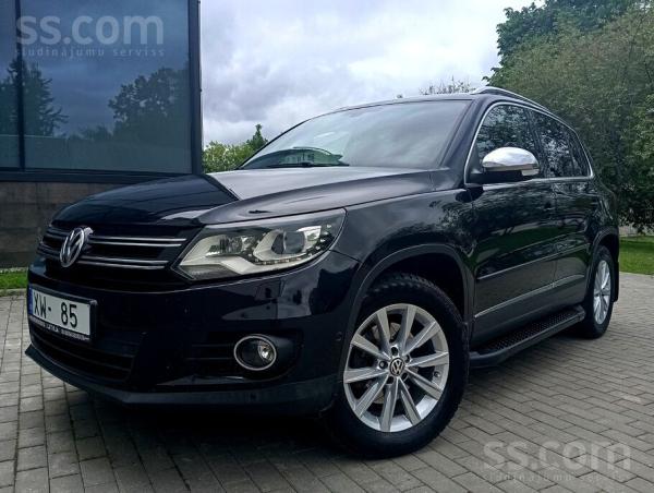 Black Volkswagen Tiguan 2011 in Balvi, with an engine capacity of 2.00 L and mileage of 281 thousand km for 8500 €, photo 10 on AUTOMOTO.COM.LV