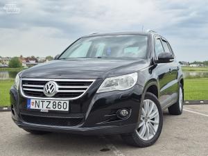 Melns Volkswagen Tiguan 2011 Viļņa, ar dzinēja tilpumu 2.00 L un nobraukumu 150 tūkst. km par 6200 €, foto  vietnē AUTOMOTO.COM.LV