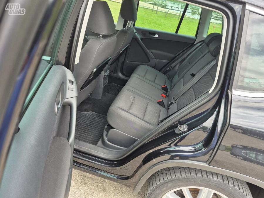 Black Volkswagen Tiguan 2011 in Vilnius, with an engine capacity of 2.00 L and mileage of 150 thousand km for 6200 €, photo 19 on AUTOMOTO.COM.LV