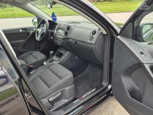 Black Volkswagen Tiguan 2011 in Vilnius, with an engine capacity of 2.00 L and mileage of 150 thousand km for 6200 €, photo 22 on AUTOMOTO.COM.LV