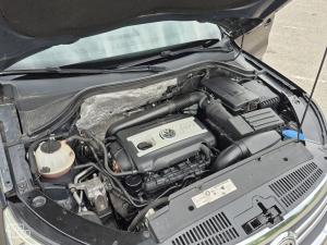 Black Volkswagen Tiguan 2011 in Vilnius, with an engine capacity of 2.00 L and mileage of 150 thousand km for 6200 €, photo 28 on AUTOMOTO.COM.LV