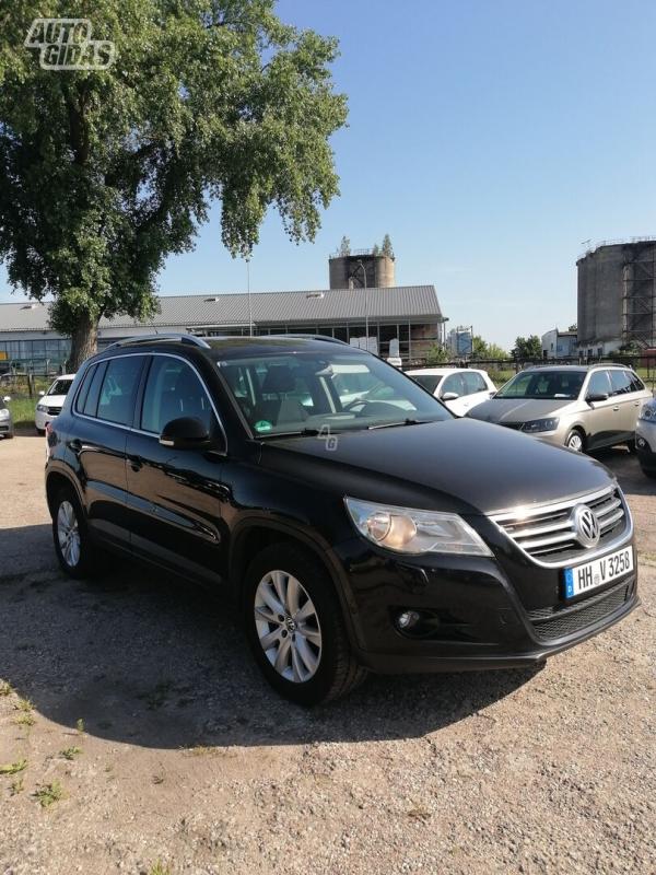 Melns Volkswagen Tiguan 2011 Šilutė, ar dzinēja tilpumu 2.00 L un nobraukumu 257 tūkst. km par 5400 €, foto 4 vietnē AUTOMOTO.COM.LV