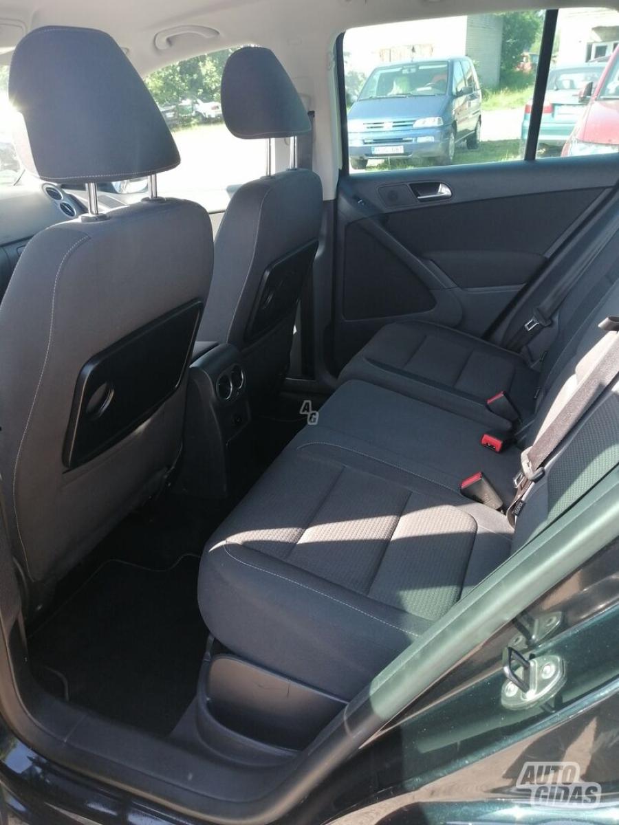 Melns Volkswagen Tiguan 2011 Šilutė, ar dzinēja tilpumu 2.00 L un nobraukumu 257 tūkst. km par 5400 €, foto 12 vietnē AUTOMOTO.COM.LV