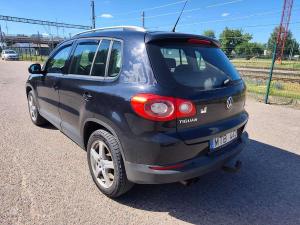 Melns Volkswagen Tiguan 2011 Šauļi, ar dzinēja tilpumu 1.40 L un nobraukumu 243 tūkst. km par 3950 €, foto 6 vietnē AUTOMOTO.COM.LV
