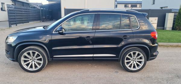 Melns Volkswagen Tiguan 2011 Kauņa, ar dzinēja tilpumu 2.00 L un nobraukumu 309 tūkst. km par 6500 €, foto 1 vietnē AUTOMOTO.COM.LV