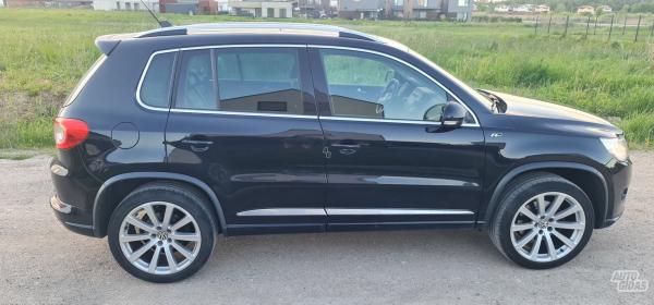 Melns Volkswagen Tiguan 2011 Kauņa, ar dzinēja tilpumu 2.00 L un nobraukumu 309 tūkst. km par 6500 €, foto 4 vietnē AUTOMOTO.COM.LV