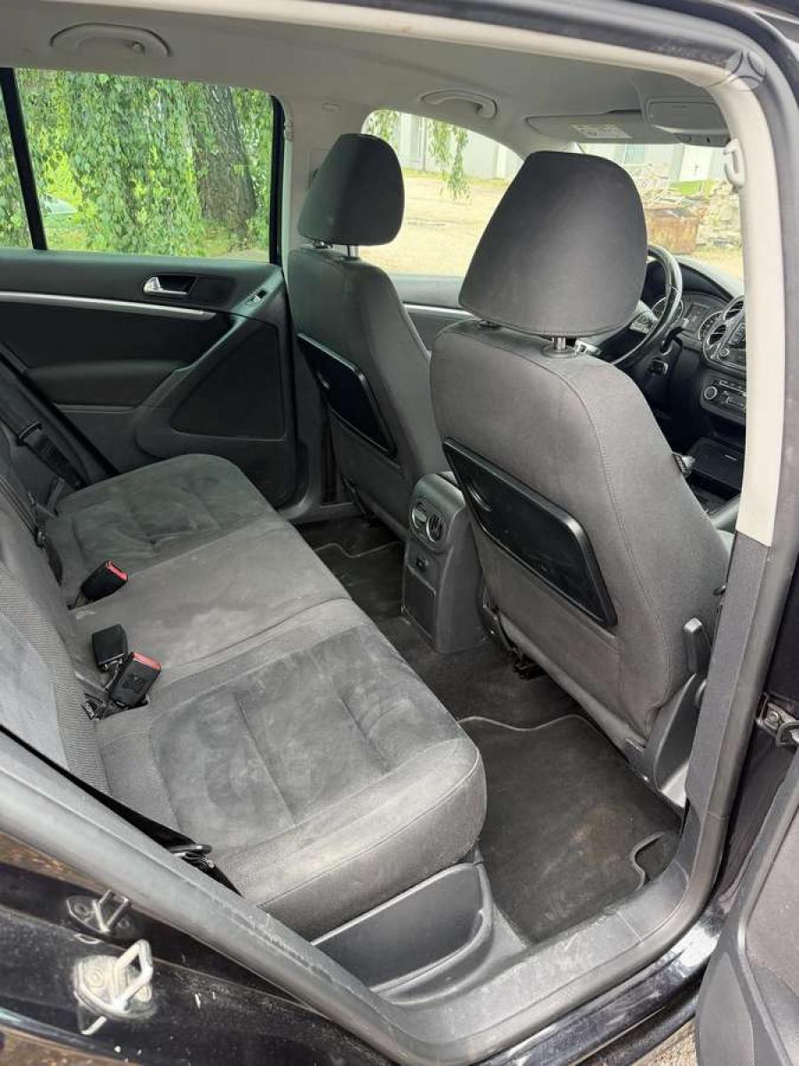 Melns Volkswagen Tiguan 2011 Kauņa, ar dzinēja tilpumu 1.97 L un nobraukumu 33 tūkst. km par 5450 €, foto 10 vietnē AUTOMOTO.COM.LV