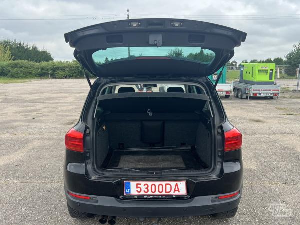 Black Volkswagen Tiguan 2011 in Kedainiai, with an engine capacity of 1.40 L and mileage of 265 thousand km for 5700 €, photo 10 on AUTOMOTO.COM.LV