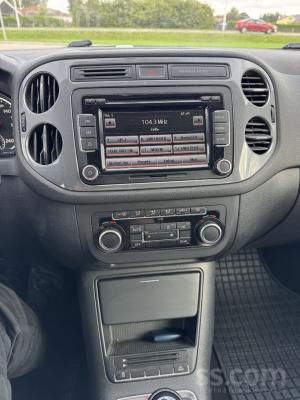 Melns Volkswagen Tiguan 2011 Rīga, ar dzinēja tilpumu 2.00 L un nobraukumu 238 tūkst. km par 3800 €, foto 10 vietnē AUTOMOTO.COM.LV