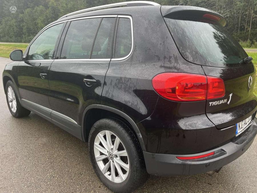 Melns Volkswagen Tiguan 2011 Plungė, ar dzinēja tilpumu 1.97 L un nobraukumu 265 tūkst. km par 6800 €, foto 9 vietnē AUTOMOTO.COM.LV