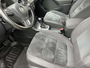 Melns Volkswagen Tiguan 2011 Plungė, ar dzinēja tilpumu 1.97 L un nobraukumu 265 tūkst. km par 6800 €, foto 10 vietnē AUTOMOTO.COM.LV