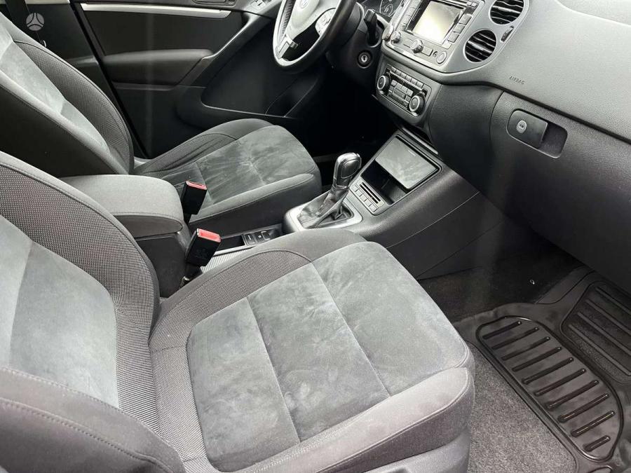 Melns Volkswagen Tiguan 2011 Plungė, ar dzinēja tilpumu 1.97 L un nobraukumu 265 tūkst. km par 6800 €, foto 11 vietnē AUTOMOTO.COM.LV
