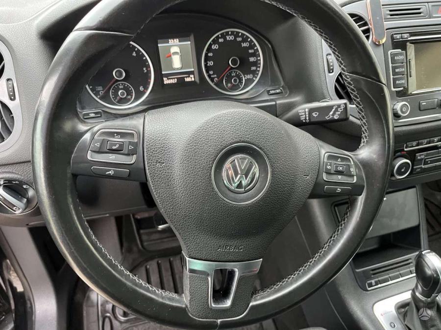 Melns Volkswagen Tiguan 2011 Plungė, ar dzinēja tilpumu 1.97 L un nobraukumu 265 tūkst. km par 6800 €, foto 22 vietnē AUTOMOTO.COM.LV