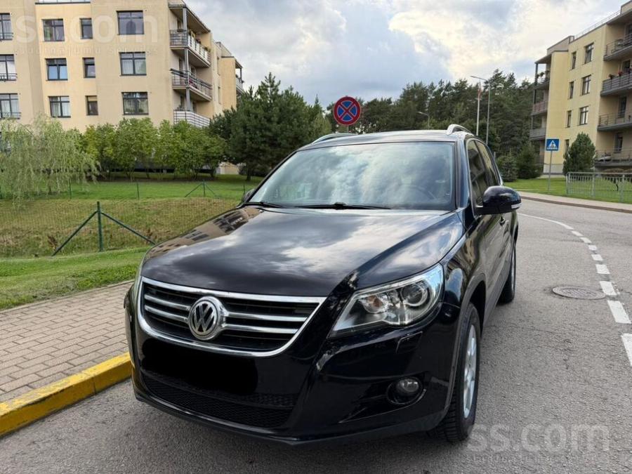 Black Volkswagen Tiguan 2011 in Riga, with an engine capacity of 1.40 L and mileage of 171 thousand km for 6350 €, photo 6 on AUTOMOTO.COM.LV