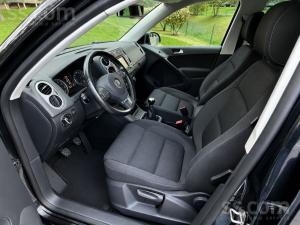 Black Volkswagen Tiguan 2011 in Riga, with an engine capacity of 1.40 L and mileage of 171 thousand km for 6350 €, photo 12 on AUTOMOTO.COM.LV