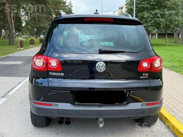 Black Volkswagen Tiguan 2011 in Riga, with an engine capacity of 1.40 L and mileage of 171 thousand km for 6350 €, photo 9 on AUTOMOTO.COM.LV
