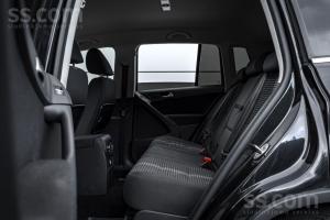 Black Volkswagen Tiguan 2011 in Riga, with an engine capacity of 2.00 L and mileage of 216 thousand km for 7490 €, photo 12 on AUTOMOTO.COM.LV