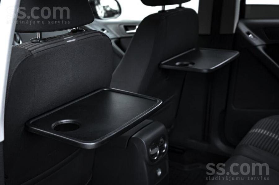 Black Volkswagen Tiguan 2011 in Riga, with an engine capacity of 2.00 L and mileage of 216 thousand km for 7490 €, photo 13 on AUTOMOTO.COM.LV