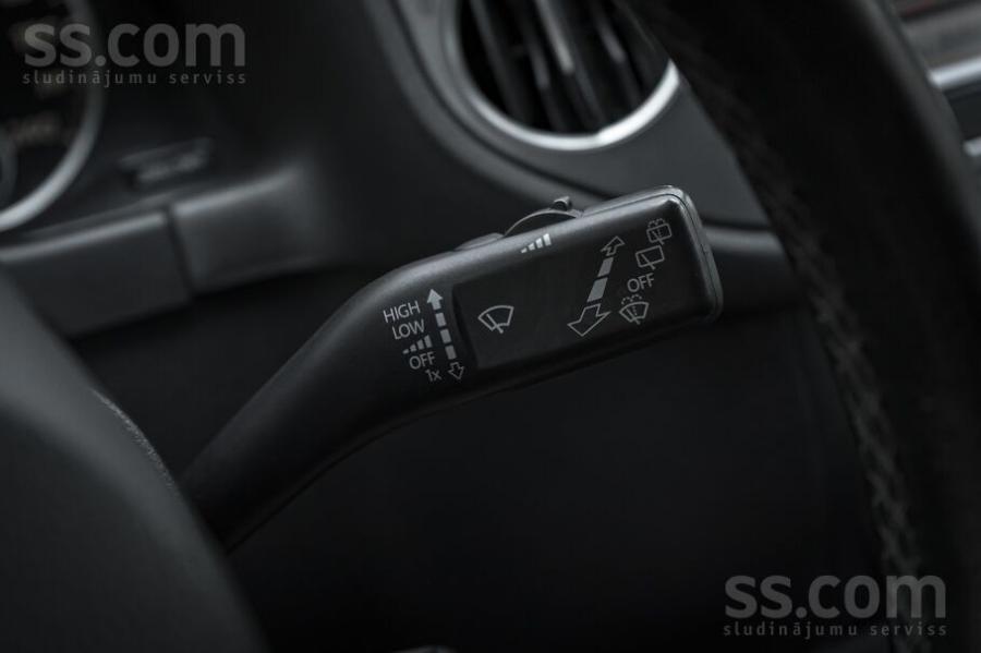 Black Volkswagen Tiguan 2011 in Riga, with an engine capacity of 2.00 L and mileage of 216 thousand km for 7490 €, photo 22 on AUTOMOTO.COM.LV