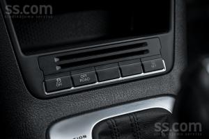 Black Volkswagen Tiguan 2011 in Riga, with an engine capacity of 2.00 L and mileage of 216 thousand km for 7490 €, photo 24 on AUTOMOTO.COM.LV