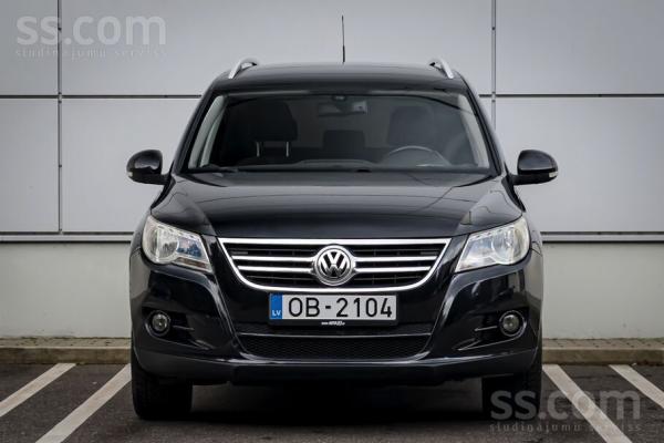 Melns Volkswagen Tiguan 2011 Rīga, ar dzinēja tilpumu 2.00 L un nobraukumu 216 tūkst. km par 7490 €, foto 3 vietnē AUTOMOTO.COM.LV