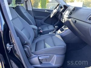 Black Volkswagen Tiguan 2011 in Cesis, with an engine capacity of 2.00 L and mileage of 203 thousand km for 7950 €, photo 13 on AUTOMOTO.COM.LV