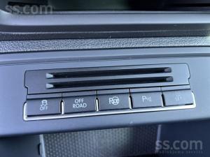 Black Volkswagen Tiguan 2011 in Cesis, with an engine capacity of 2.00 L and mileage of 203 thousand km for 7950 €, photo 23 on AUTOMOTO.COM.LV