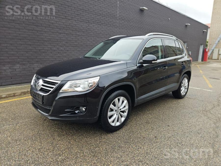 Black Volkswagen Tiguan 2011 in Cesis, with an engine capacity of 1.40 L and mileage of 221 thousand km for 6700 €, photo 1 on AUTOMOTO.COM.LV