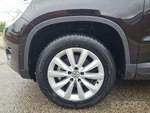 Black Volkswagen Tiguan 2011 in Cesis, with an engine capacity of 1.40 L and mileage of 221 thousand km for 6700 €, photo 10 on AUTOMOTO.COM.LV