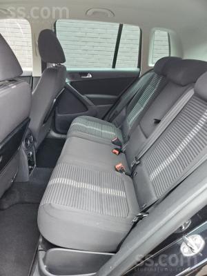 Black Volkswagen Tiguan 2011 in Cesis, with an engine capacity of 1.40 L and mileage of 221 thousand km for 6700 €, photo 32 on AUTOMOTO.COM.LV